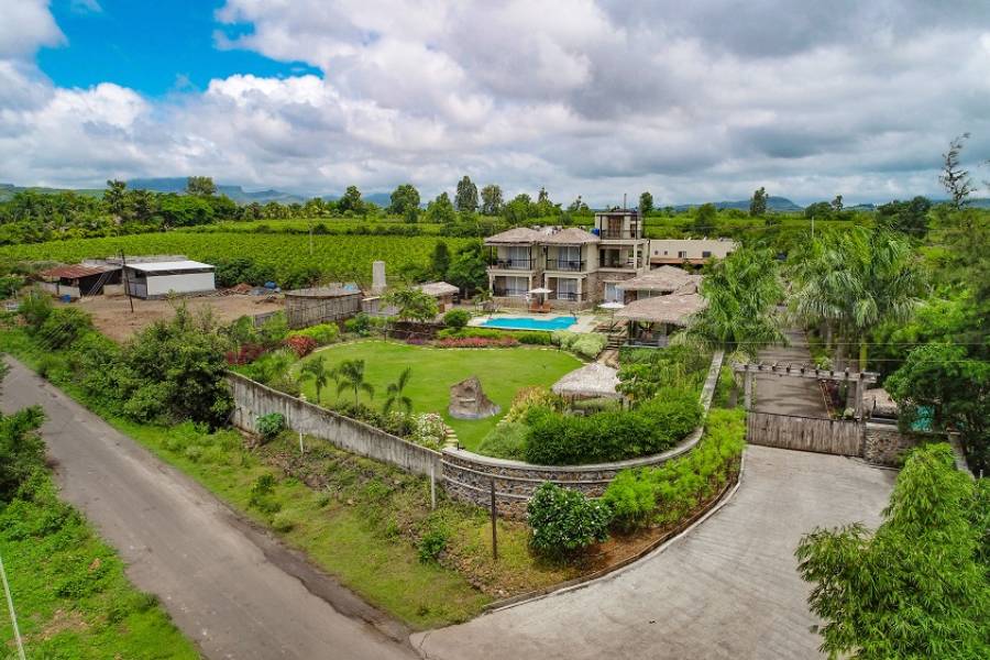 Parnakuti - Acer of Tradition