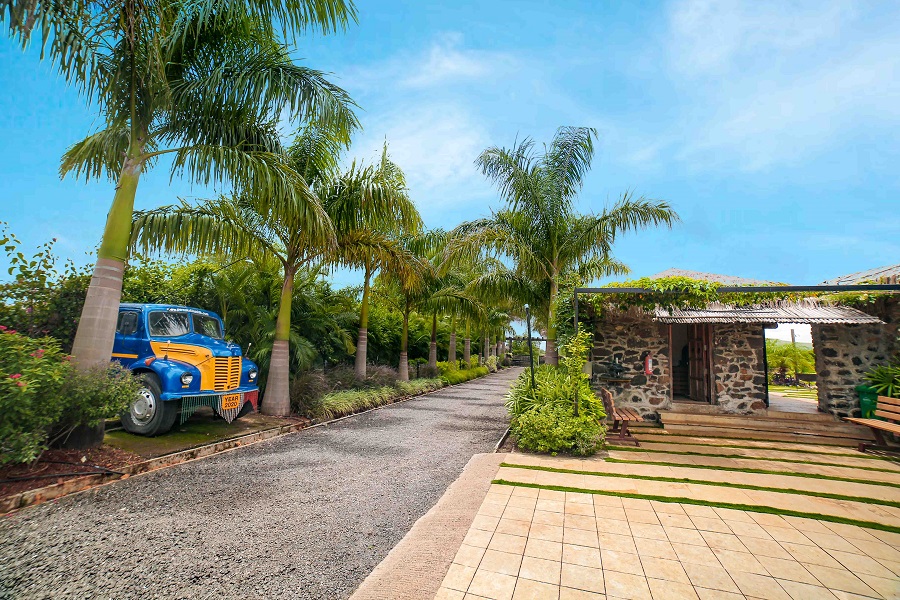 Parnakuti - Acer of Tradition